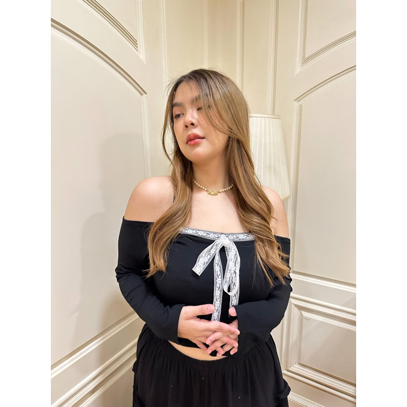 Isabel Top เสื้อแขนยาว ปาดไหล่ สาวอวบ & ไซส์เล็ก - clarine_bkk | Shopee ...