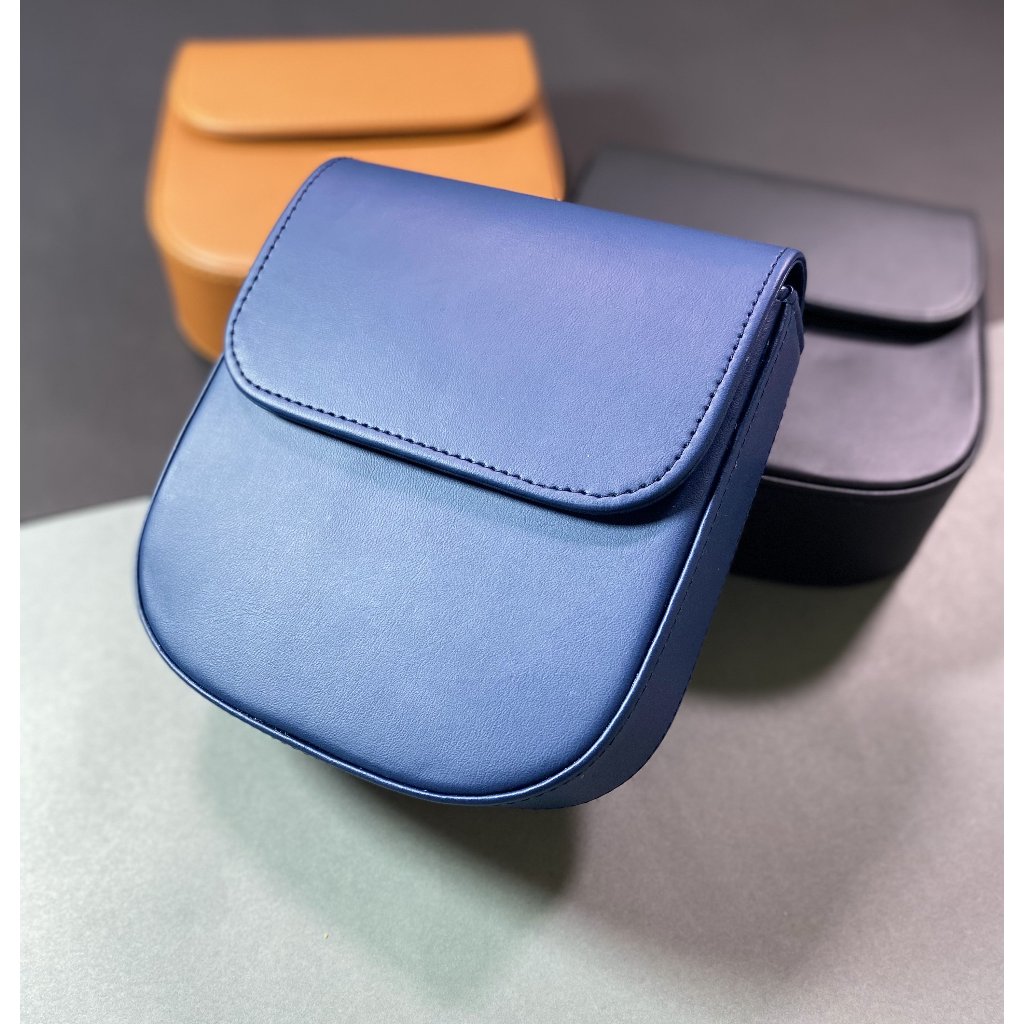 กระเป๋าสะพายข้าง Rita Gram "Rolling" Crossbody Bag | Shopee Thailand