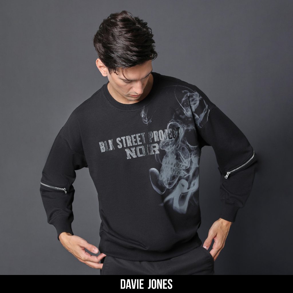 DAVIE JONES เสื้อสเวตเตอร์ พิมพ์ลาย Graphic Oversize Fit Sweater SW0045 ...