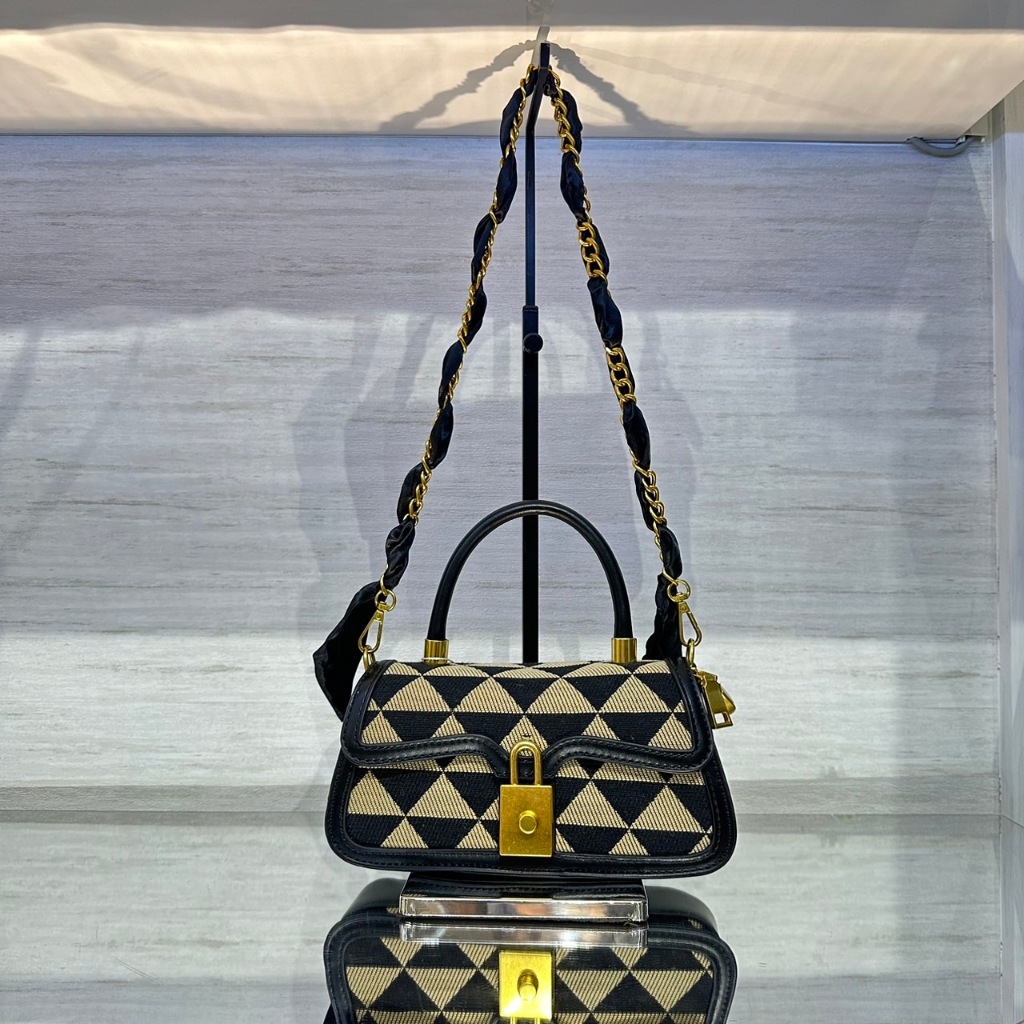 CHANI : 91678 l New bag with 2 strap กระเป๋าสะพาย พร้อมสายสะพาย 2 แบบ ...