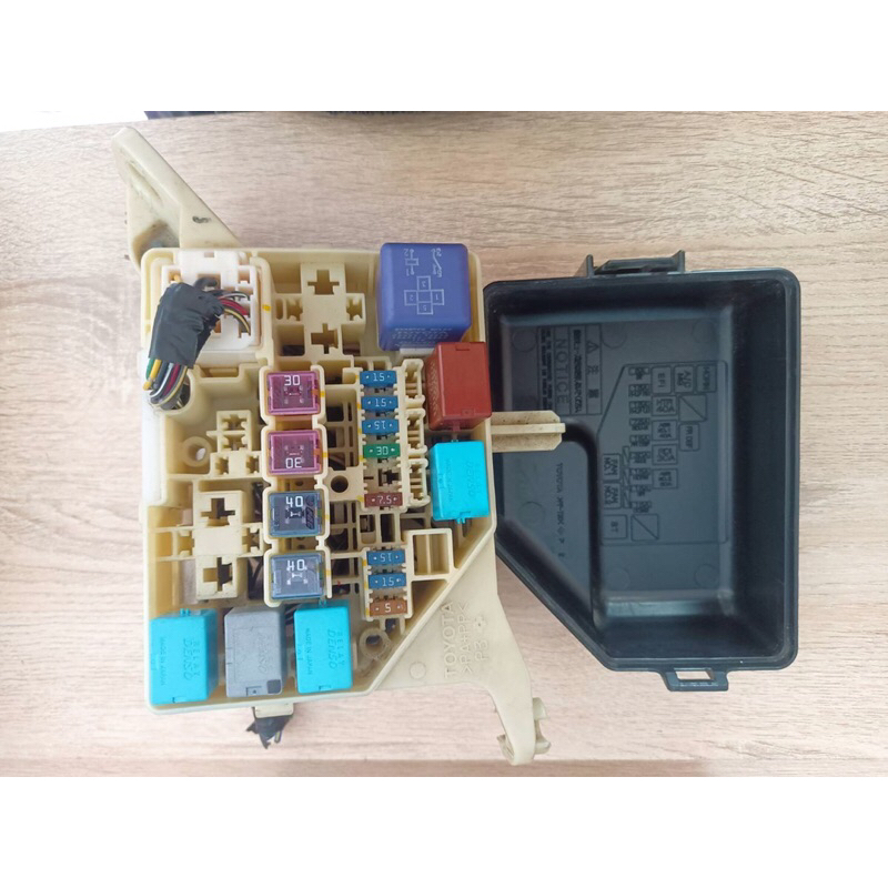 กล่องฟิวส์ กล่องรีเลย์ Toyota vios 1NZ แท้ถอดญี่ปุ่น | Shopee Thailand