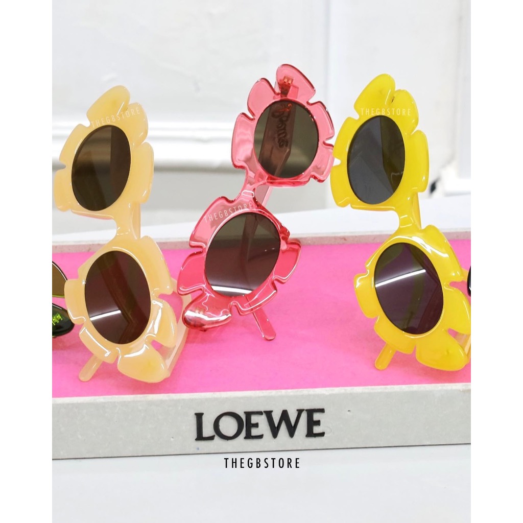 แว่นกันแดด LOEWE Flower LW40088U / ตัวแทนจำหน่าย LOEWE EYEWAER เป็น ...