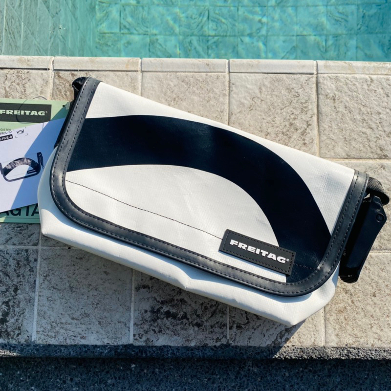 Freitag Hawaii Five O มือ1 ของแท้ มีป้ายtag ไม่เคยผ่านการใช้งาน 100% ...