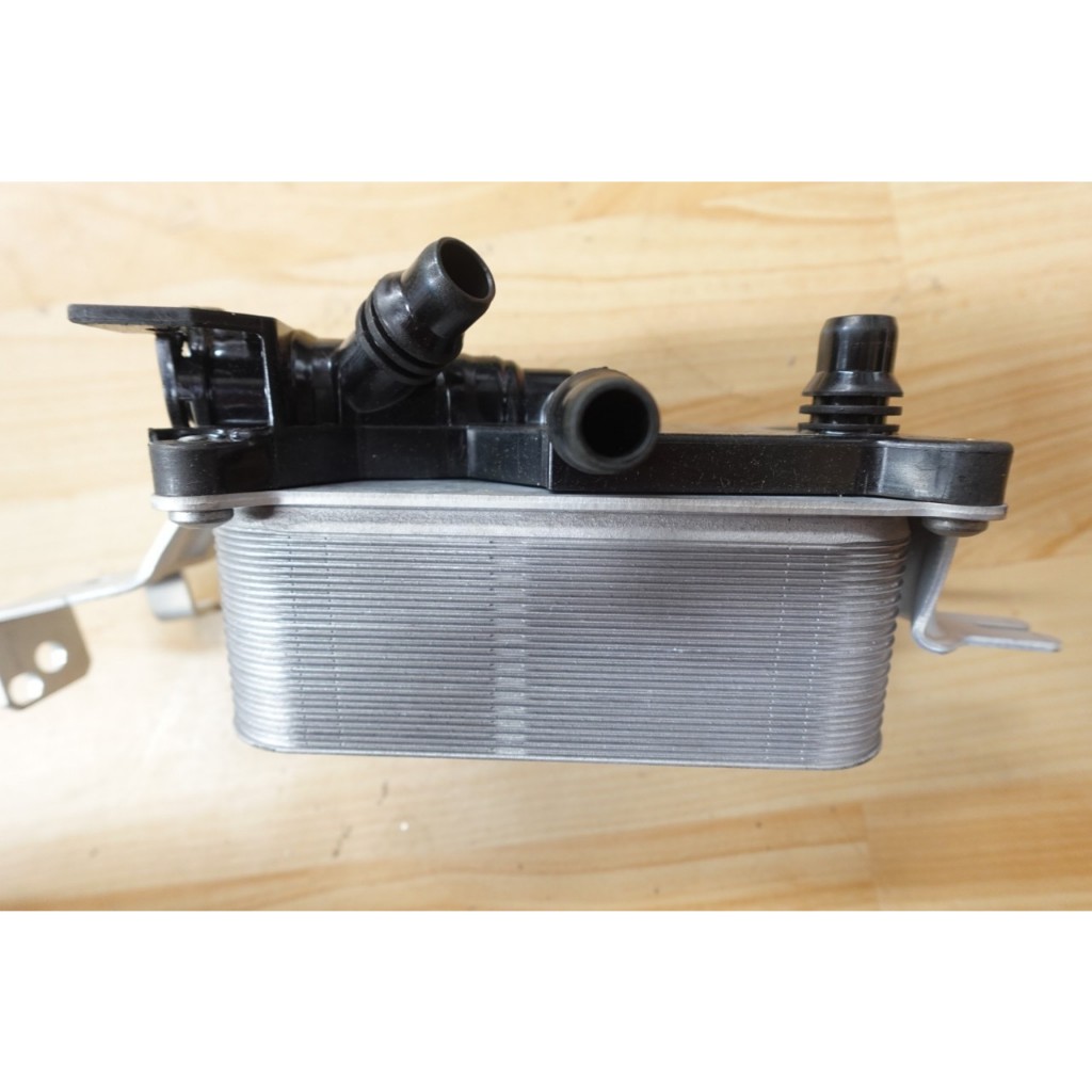 ออยล์เกียร์(Transmission Oil Cooler) BMW Series 5 F10 523i 528i 530i ...