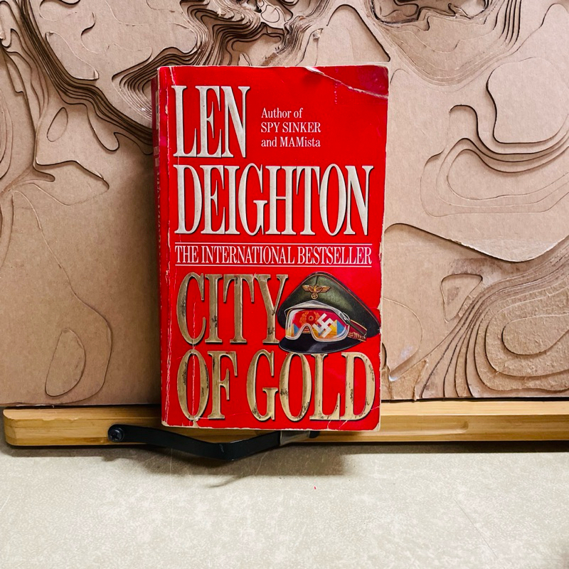 ค682 LEN DEIGHTON Author of SPY SINKER and MAMista THE INTERNATIONAL ...