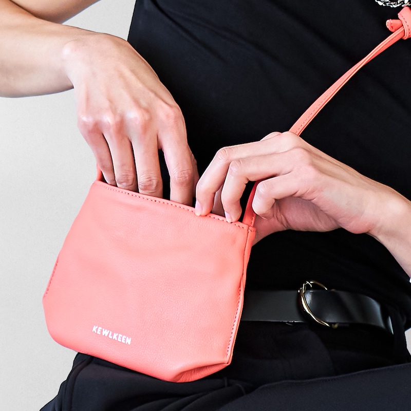 Mini Route Crossbody Bag กระเป๋าสะพายคลอสบอดี้ กระเป๋าสตางค์ หนังแท้ ...