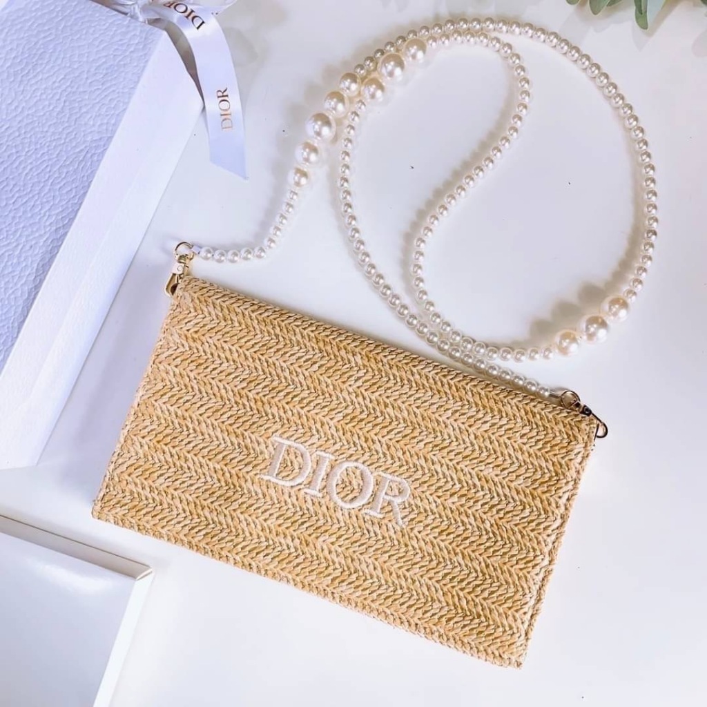 กระเป๋าสะพาย Dior Pouch Summer Collection กระเป๋าสานทรงแบน | Shopee ...