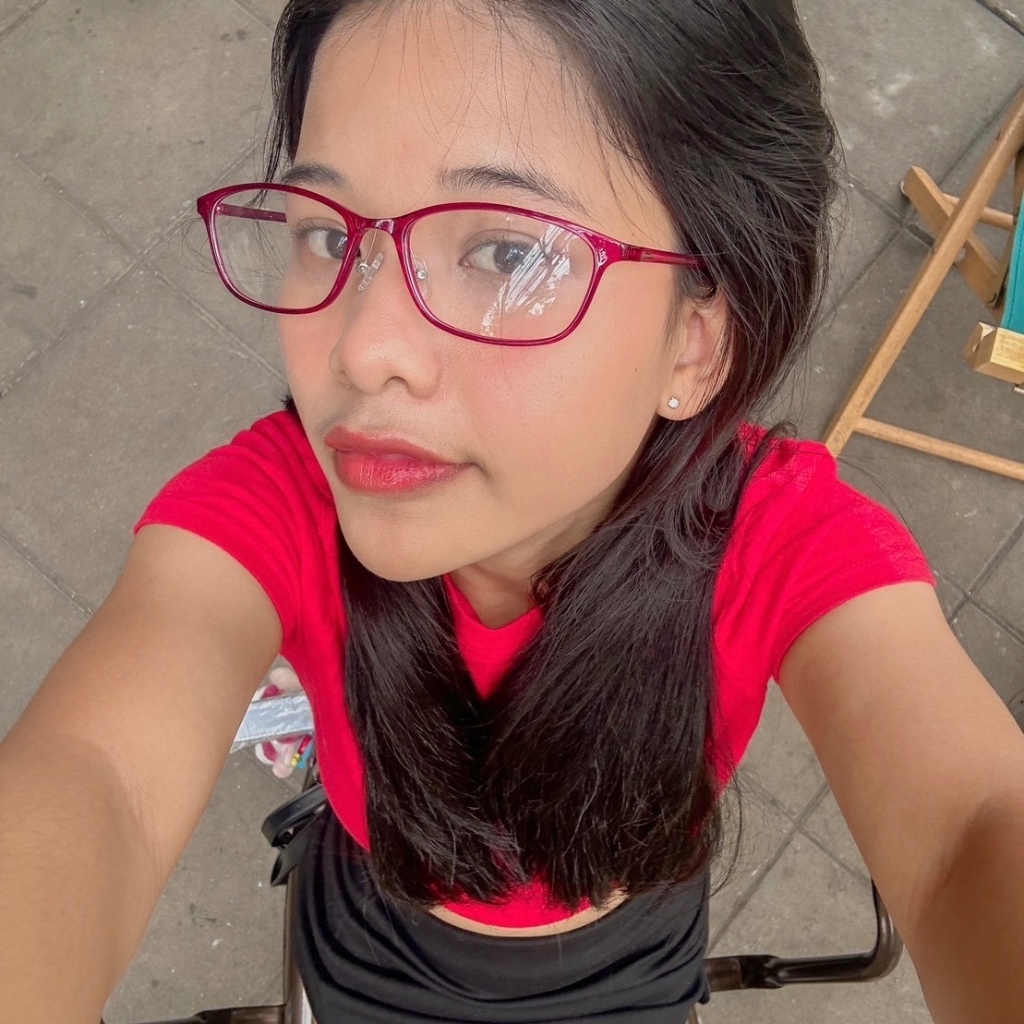 eyebstyle แว่นตารุ่น JellyJane เลนส์กรองแสงสีฟ้า ใส่ค่าสายตาฟรี! | Shopee Thailand