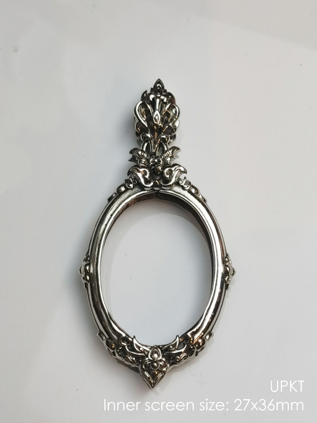 UPKTWhitebrass Uppakut Oval amulet casing 27x36mm กรอบพระไวท์บราส ทรง ...