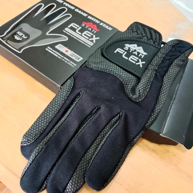 ถุงมือกอล์ฟ STAN รุ่น FLEX รุ่นใหม่ราคาพิเศษ ทน หนึบ มีเเต่ข้างซ้ายครับ ...