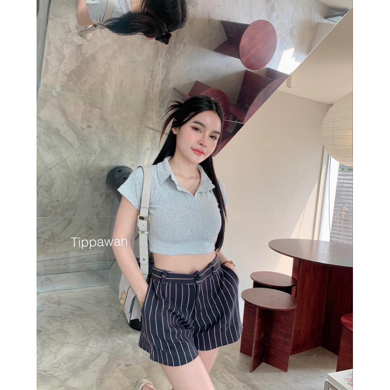 Tippawan Basic Set อีกแล้วค้า ครอปแขนสั้นคอปกเข้ารูป มากับกางเกงขาสั้น โทนสีแม๊ทกัน คือดีมาก ...