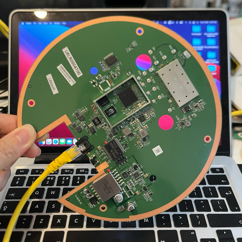 บร์อด UBIQUITI UniFi (U6-LR) | Shopee Thailand