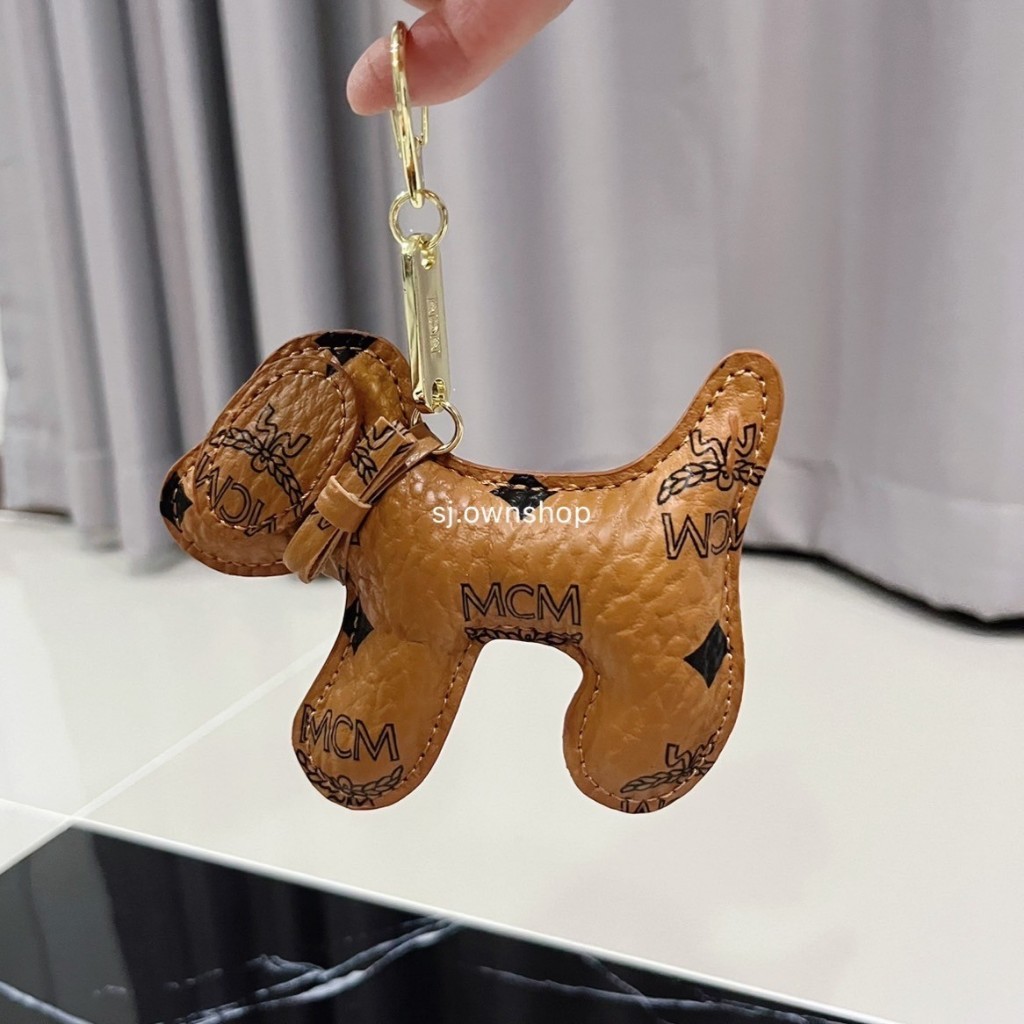 พวงกุญแจ ตุ๊กตา ห้อยกระเป๋า MCM keychains พวงกุญแจห้อยกระเป๋า หนังแท้ ...