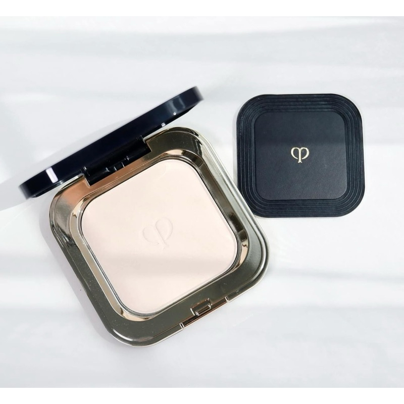 Cle De Peau Poudre Compacte Essentielle Refining Pressd Powder 5g ...