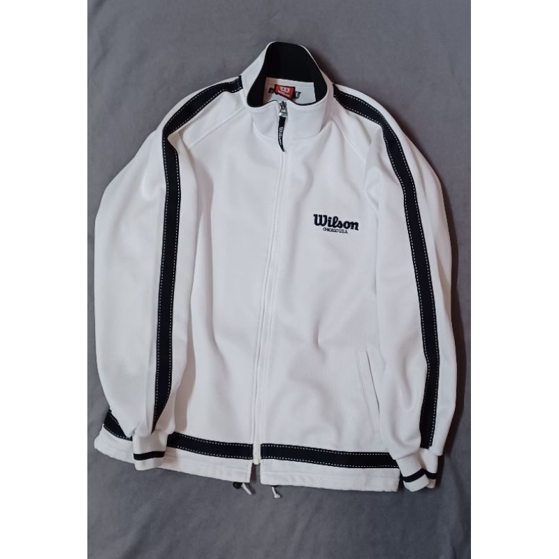 เสื้อวอร์มทรงแร์รคอตั้ง Wilson chicago u.s.a แท้(มือสอง) | Shopee Thailand