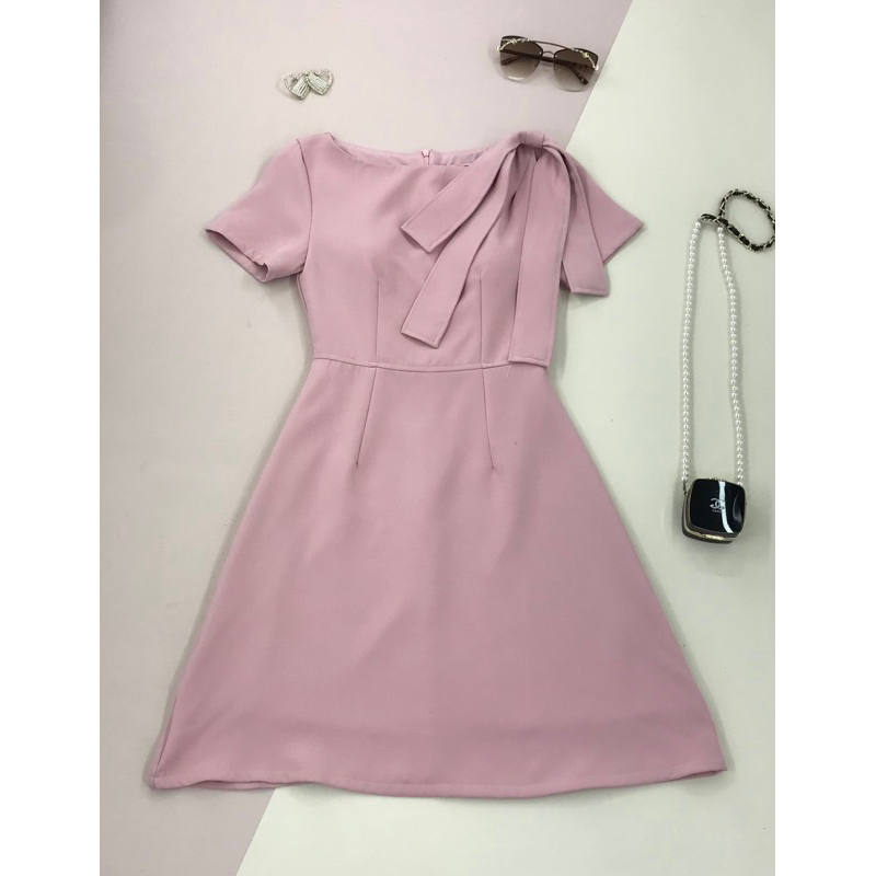 [ELSA] Y023 ชุดเดรสกระโปรงแขนสั้นดีเทลแต่งโบว์ไหล่ ทรงสวยเรียบหรู ใส่ ...