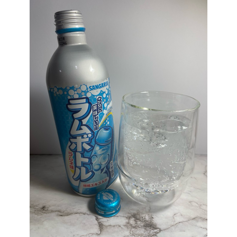 เครื่องดื่ม Sangaria Rum Bottle Can Ramune Carbonated ความหวานสดชื่นและ ...
