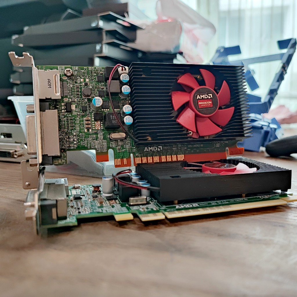 การ์ดจอ AMD Radeon R5 340 2GB GDDR5( DVI + DP ) การ์ดจอ ขาสั้น Low ...