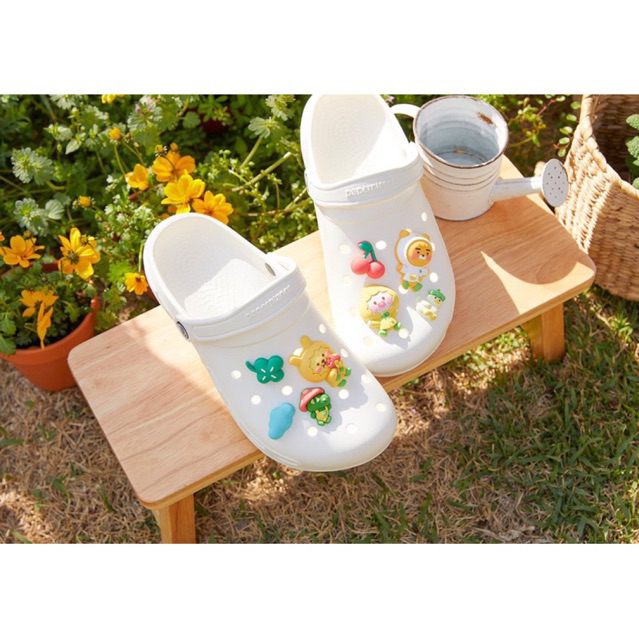 (no package) kakao the rainy garden jibbitz ryan | Shopee Thailand