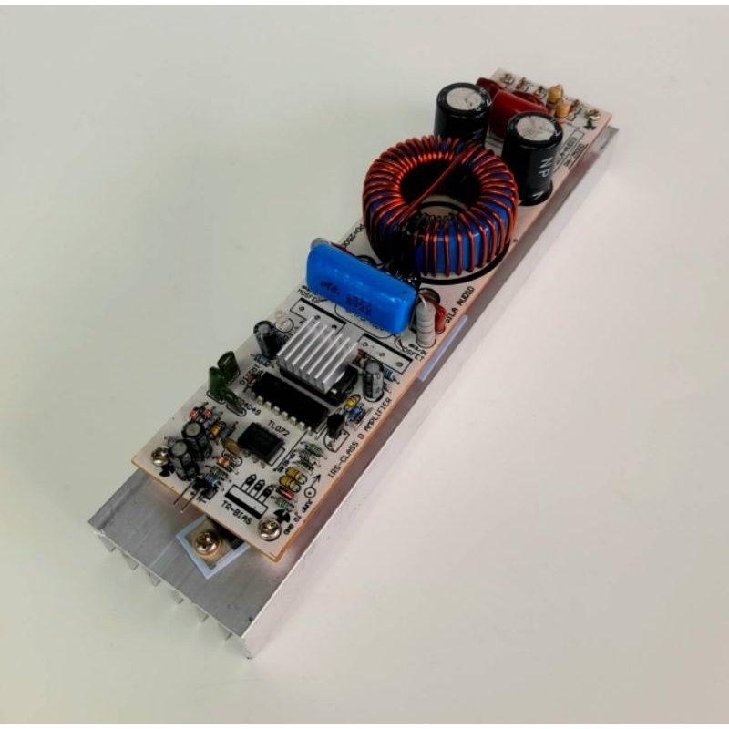 คลาสดี 2,500วัตต์ Super Gain ขับ18นิ้วได้3ดอก Class D IRS-2500D ...