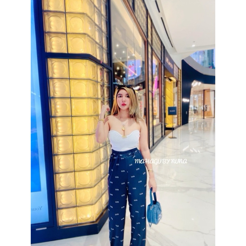 Phapassz - Set MIU เสื้อเกาะอกดีเทลหรู ติดอะไหล่แบรนด์ มาพร้อมกางเกงทรงสวย | Shopee Thailand