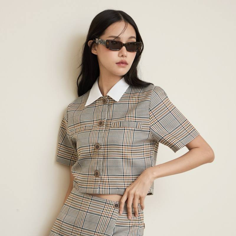 Moon Preppy Collar Crop - with removable collar | Shopee Thailand