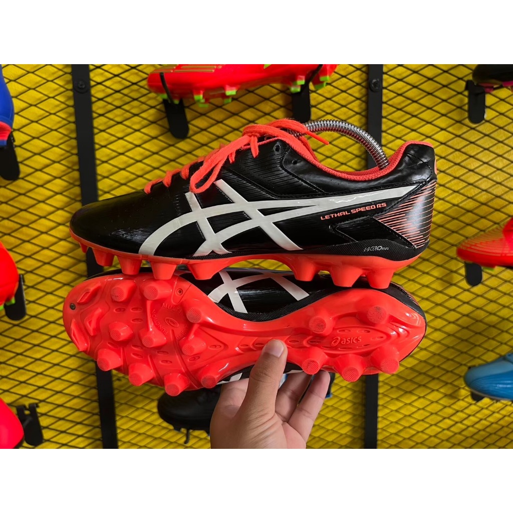 รองเท้าฟุตบอลมือสอง Asics ไซส์280/44 | Shopee Thailand