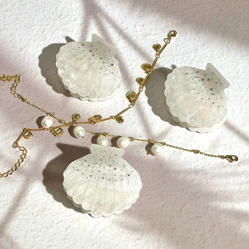 “Nori” shell hair claw @champdefleur.bkk กิ๊บหอยไปทะเล | Shopee Thailand