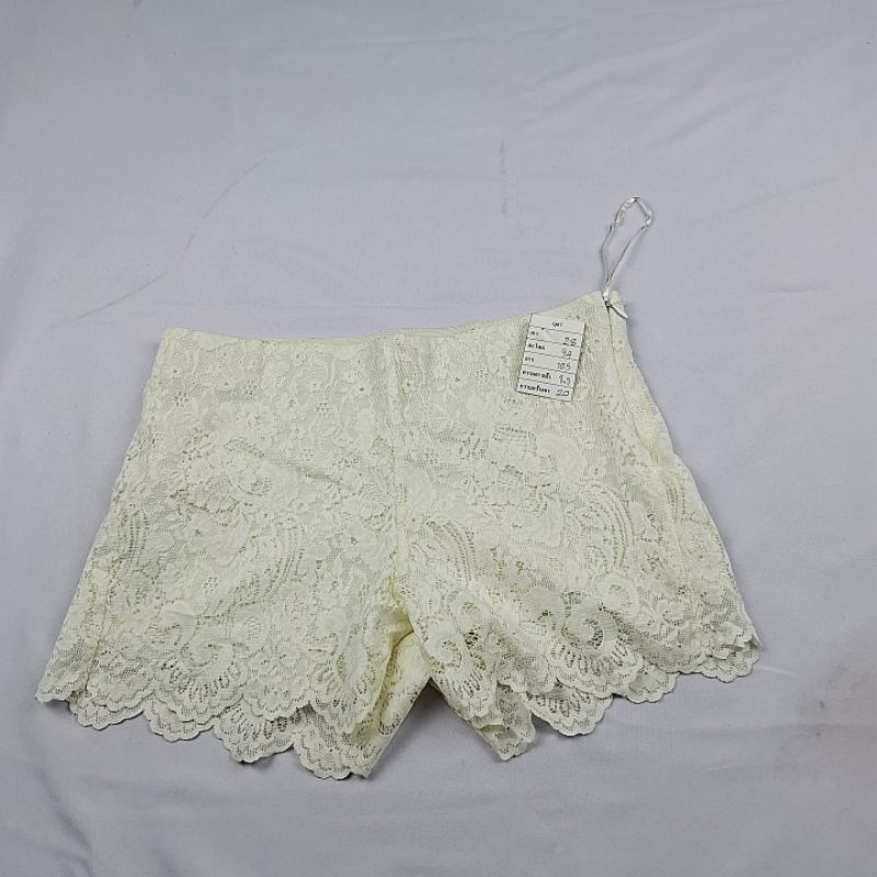 Q67 กางเกงขาสั้น กางเกงแฟชั่น ( มือสอง ) รายละเอียดตามรูปนะค่ะ | Shopee ...