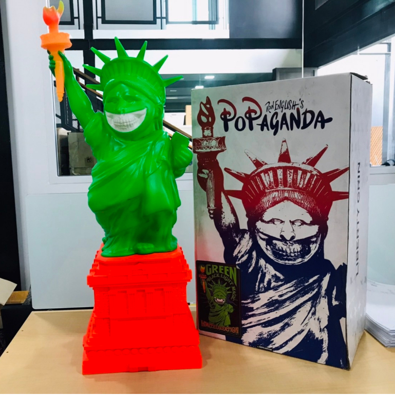 Liberty Grin Green Blacklight Magic by Ron English Popaganda | Shopee ...