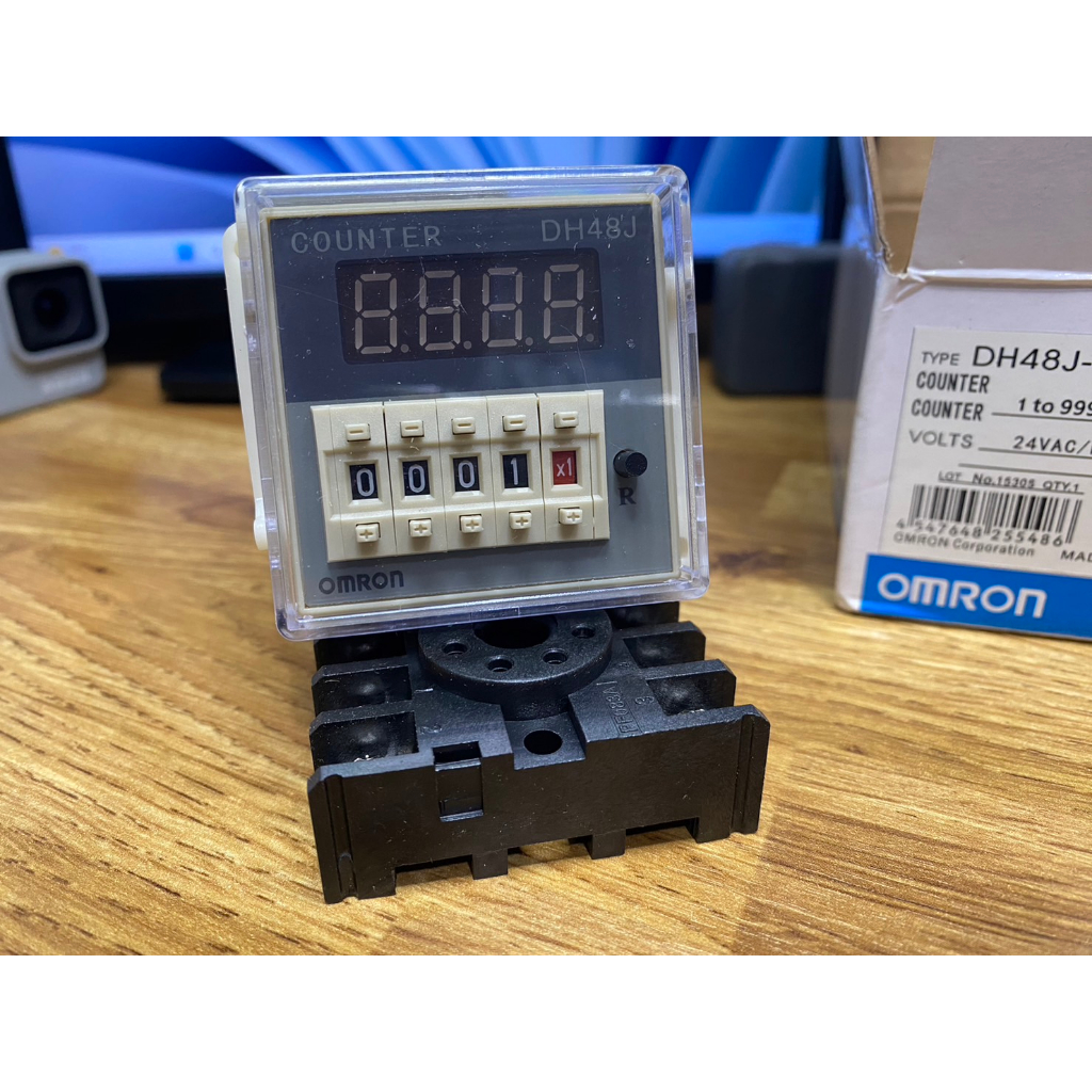 Counter Omron DH48J-8 เคาน์เตอร์ดิจิตอล พร้อม socket | Shopee Thailand