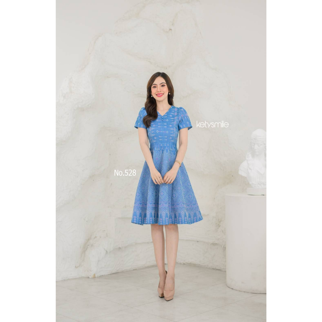 Kety Smile เดรสผ้าทอลาย คอหัวใจ แต่งกั๊กผูกโบว์ กระโปรงบาน 8 ชิ้นทรงย้วย อัดกาวทั้งชุด (S-2XL ...