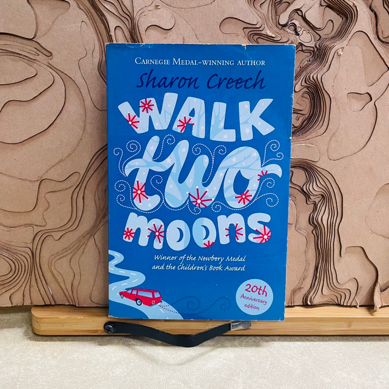 ค017 CARNEGIE MEDAL-WINNING AUTHOR Sharon Creech WALK two moons Winner ...