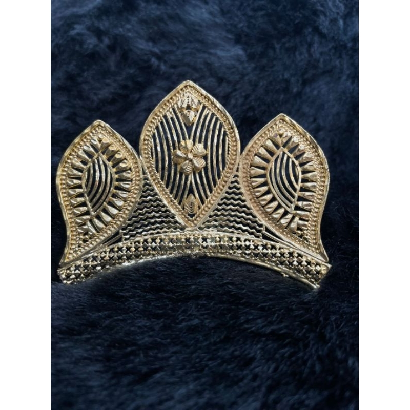 มงกุฏ มงกุฎ มูกุต และแหวนจมูก tiara ,crown ,mukut and nose ring ...
