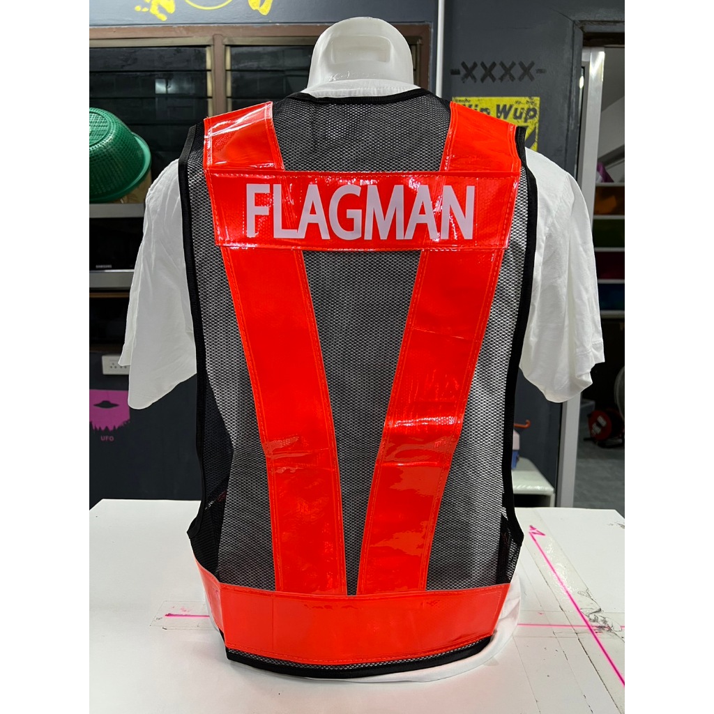 "FLAGMAN" ORANGE REFLECTIVE VEST เสื้อสะท้อนแสงสีส้ม ผู้ถือธง | Shopee ...