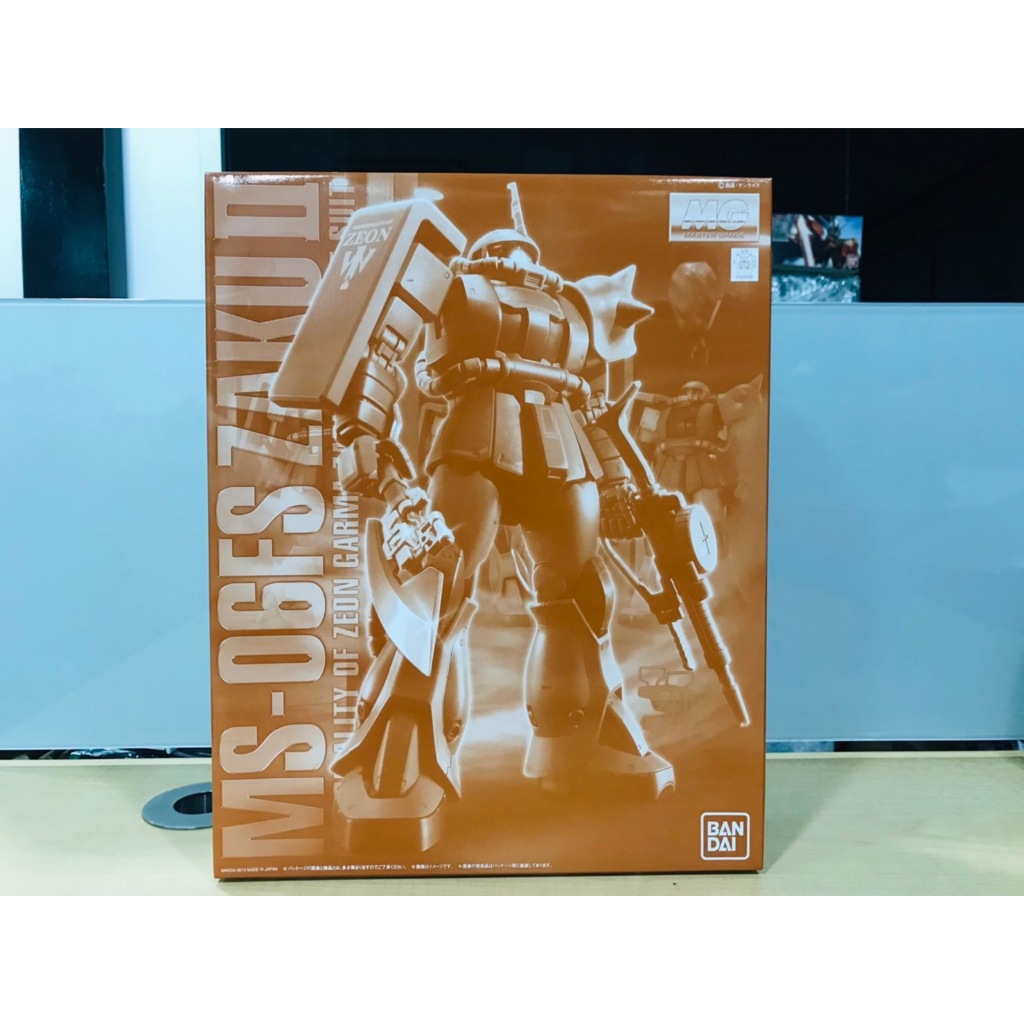 Bandai MG 1/100 MS-06FS Zaku II 0194308-3800 | Shopee Thailand