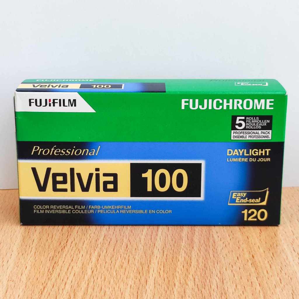 ฟิล์มสไลด์ Fujifilm Velvia 100 ฟิล์ม120 (09/2025) | Shopee Thailand