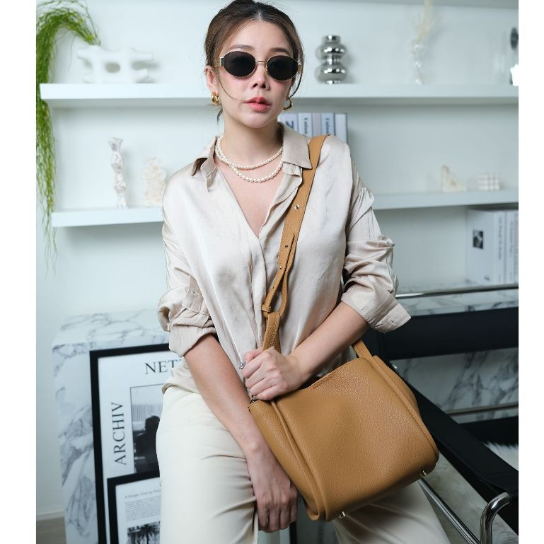 decemberlove_brand New DC Heidi 19cm หนังแท้(หนังวัว) | Shopee Thailand
