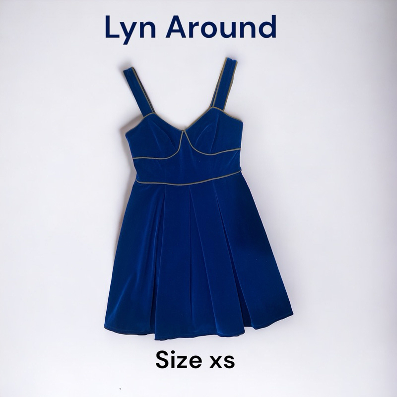 เดรส Lyn around ผ้ากำมะหยี่สีน้ำเงินกรม Size xs ของแท้พร้อมส่ง | Shopee ...