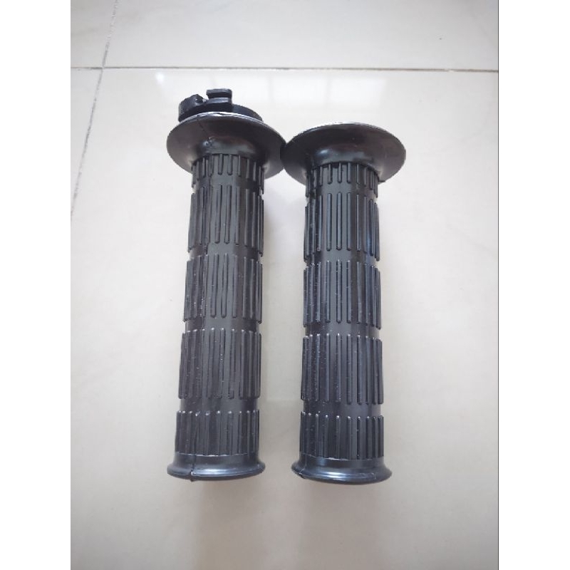 ปลอกมือซ้าย ขวาพร้อมไส้เร่ง Kawasaki KH110-KH125-GTOM1-2-4-G7 ใหม่เก่า ...