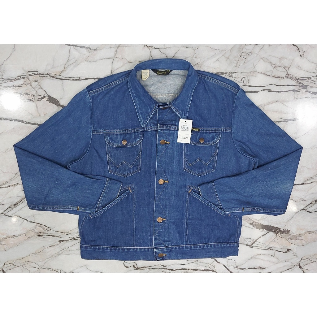 เสื้อแจ็คเก็ตยีนส์ มือสอง Wrangler SIZE M รอบอก44 กระเป๋าเจาะ MADE IN U ...