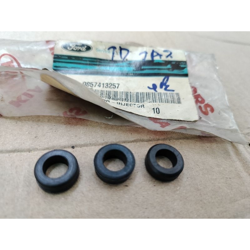 ยางรองหัวฉีดของใหม่แท้ mazda และford ทุกรุ่นเหลือ 3 ตัวราคาตัวละ50 บาท ...