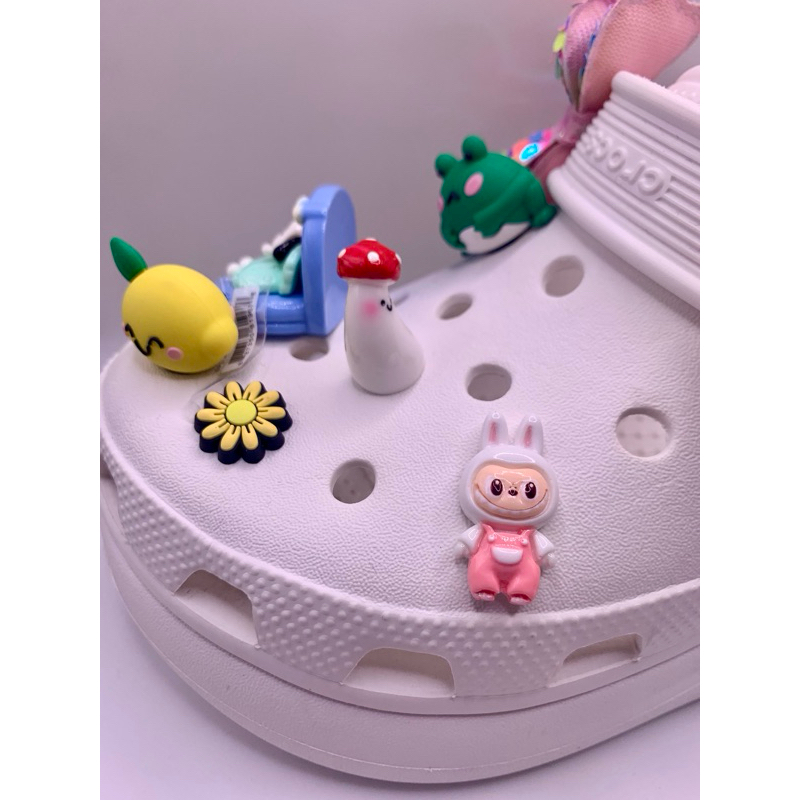 พร้อมส่งจากไทย พรีเมี่ยม ตัวติดรองเท้าครอคส์ Jibbitz Crocs Labubu รวม ...