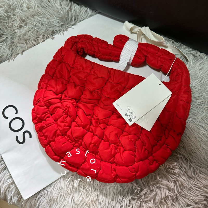 (พร้อมส่ง) กระเป๋า Cos Quilted Mini Bag สี Black/Off white/Sakura Pink ...