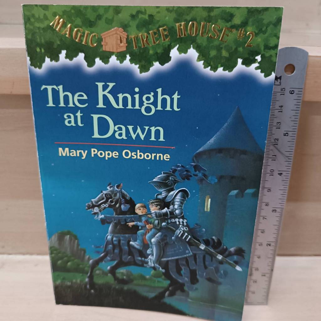 หนังสือมือหนึ่ง ค้างสต๊อก The Knight at Dawn (ชุด magic tree house ...