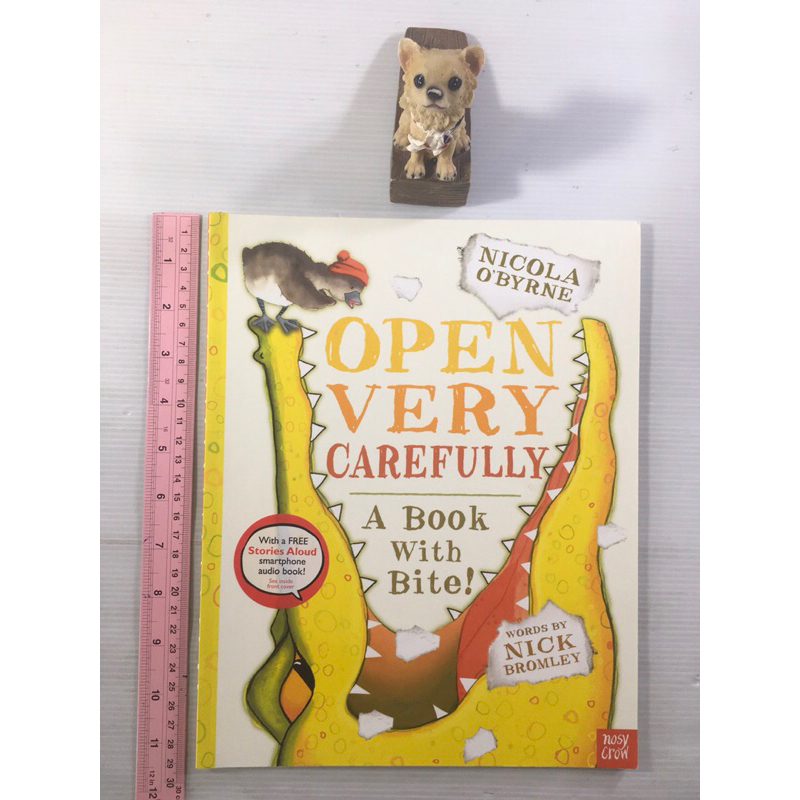 Open very carefully By Nicola O’Byrne หนังสือภาษาอังกฤษมือสองปกอ่อน ...