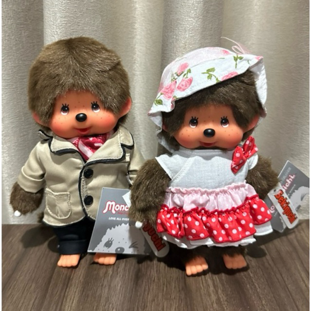 พร้อมส่ง !! Sekiguchi Monchhichi Boy Beige Suit and Girl White & Red ...
