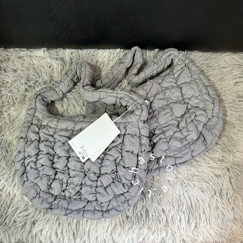 (พร้อมส่ง) กระเป๋า Cos Quilted Mini Bag สี Black/Off white/Sakura Pink ...