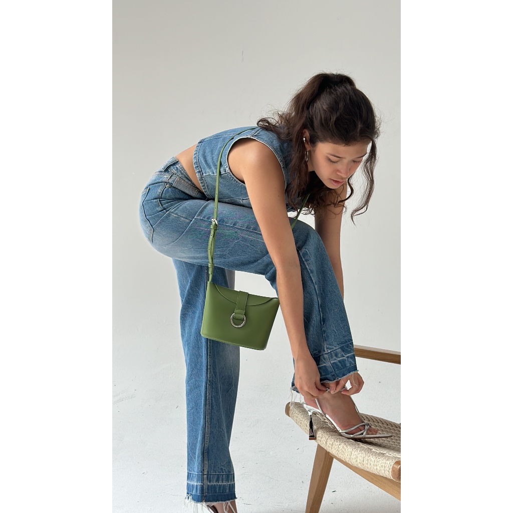 Muse Aria Ring Messenger Leather Bag กระเป๋าาสะพาย หนังแท้ สไตล์เกาหลี | Shopee Thailand