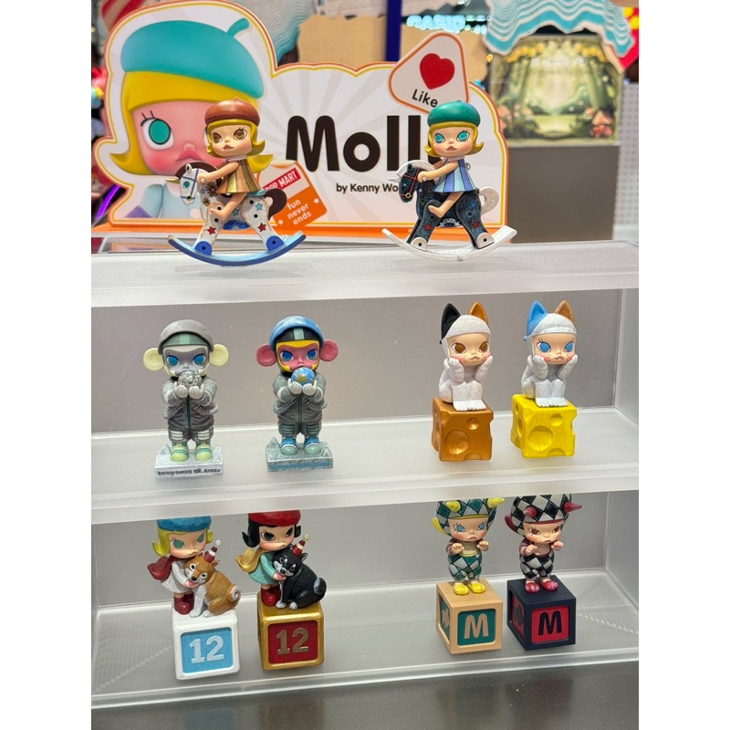 MOLLY Anniversary Statues Classical Retro Series Figures | Shopee Thailand